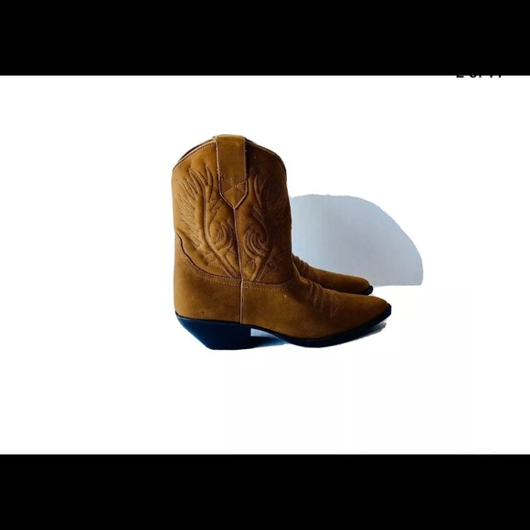 Sabree | Shoes | Sabree Laurie Tan Suede Leather Cowboy Booties 6 ...